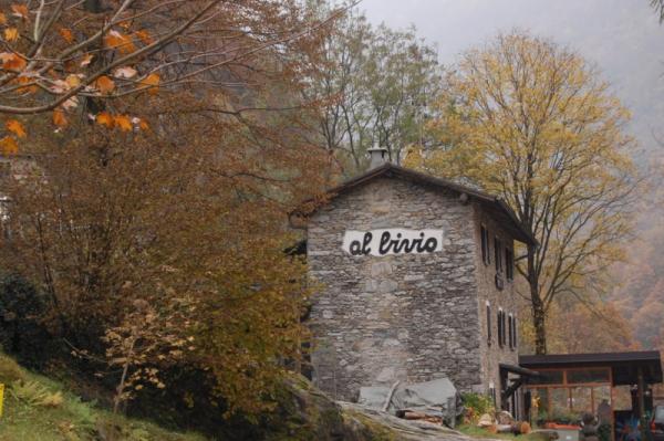 Verzasca Valley - Grotto al Bivio